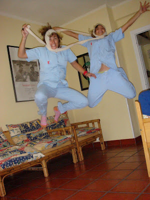 JUMPING PICTURES: JUMPING-FIGHTER: Two nurses fight using every medical ...