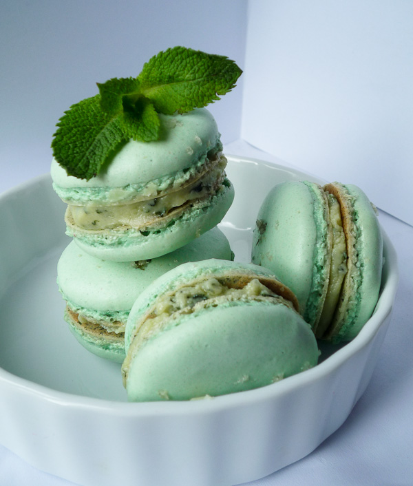 Macaron Fetish: Mint Macarons