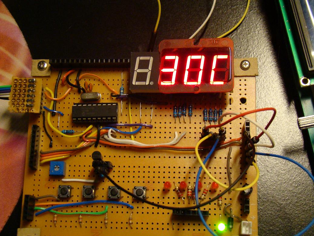 PIC16F628A + DS1820 + 4-Digit Seven Segment C/F Thermometer