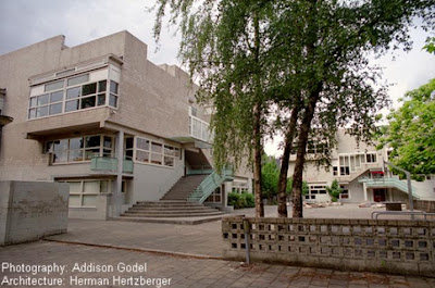 Herman Hertzberger - Edifícios Escolares: Apollo Schools - Montessori ...