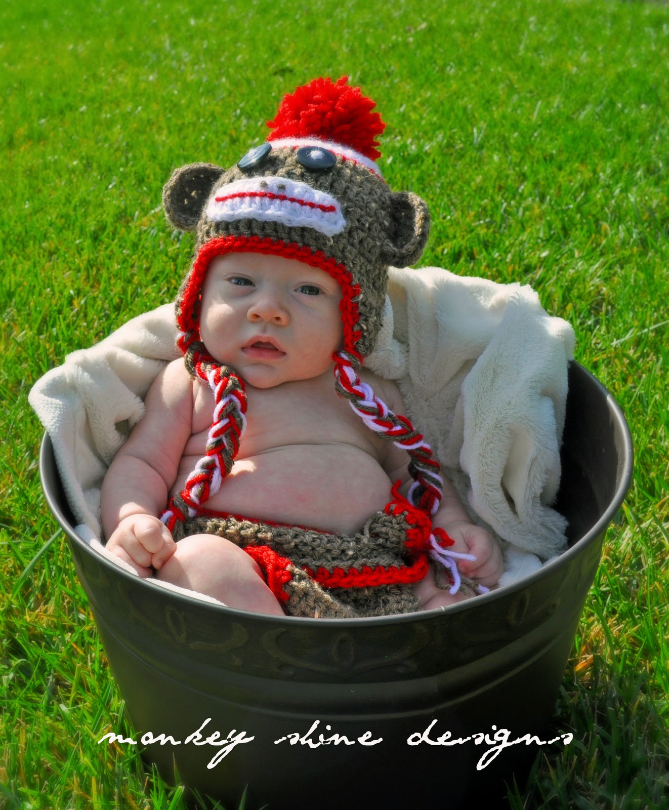 Monkey Shine Designs: Sock Monkey Photo Shoot