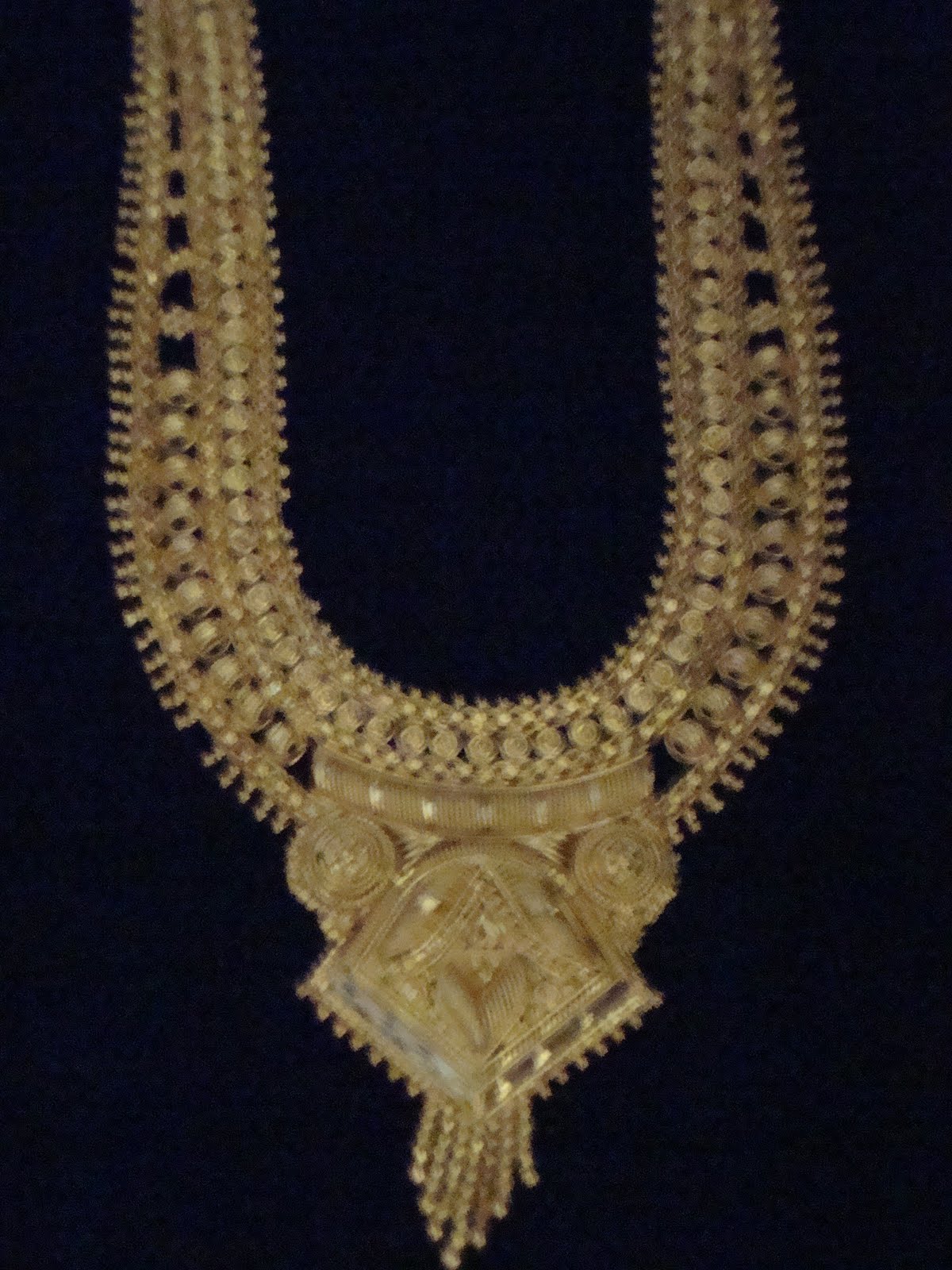 MASTER GOLD COVERING: AARAM