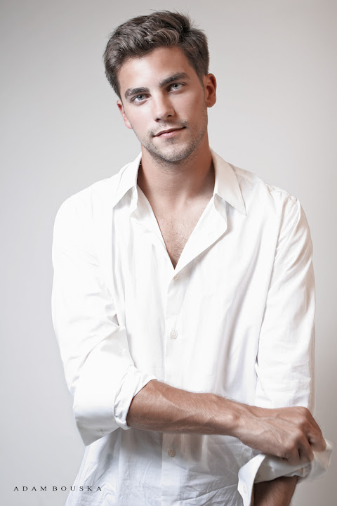 STYLE OF AMERICA: Gorgeous Brant bears No H8tred