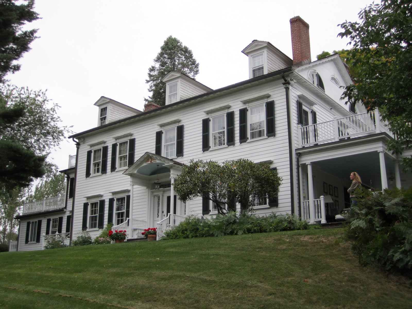 BIG OLD HOUSES: A fine Colonial house