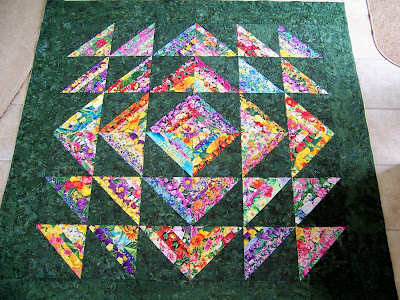 Finely Finished Quilts: Connie's Flowered Roman Stripes