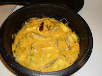 Sabu's pachakam: Netholi Manga Vattichathu ( Meen Peera)