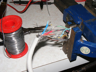 My Electronic Repairs: Compaq V75 Monitor signal cable spliced