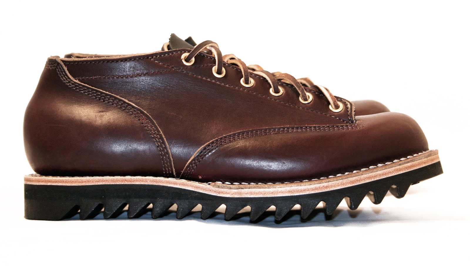 WEAR DIFFERENT: Viberg with Ripple sole