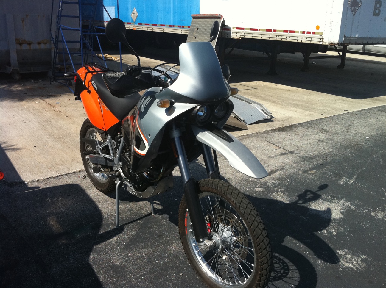KTM 640 Adventure: Picking up the 640