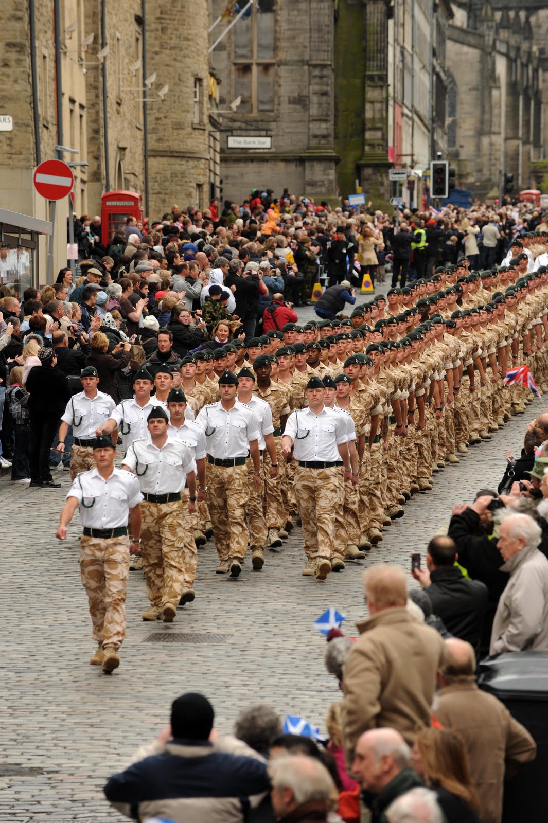 Helmand Blog - Afghanistan: 3 RIFLES battlegroup marches through Edinburgh