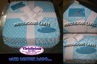 VIRIOLICIOUS CAKES: 3D BURBERRY BAG CAKE & PRESENT CAKE