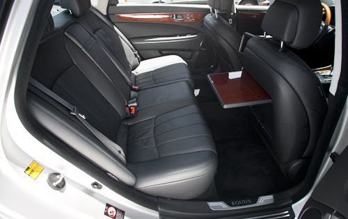 Test Drive: 2011 Hyundai Equus: First Impressions