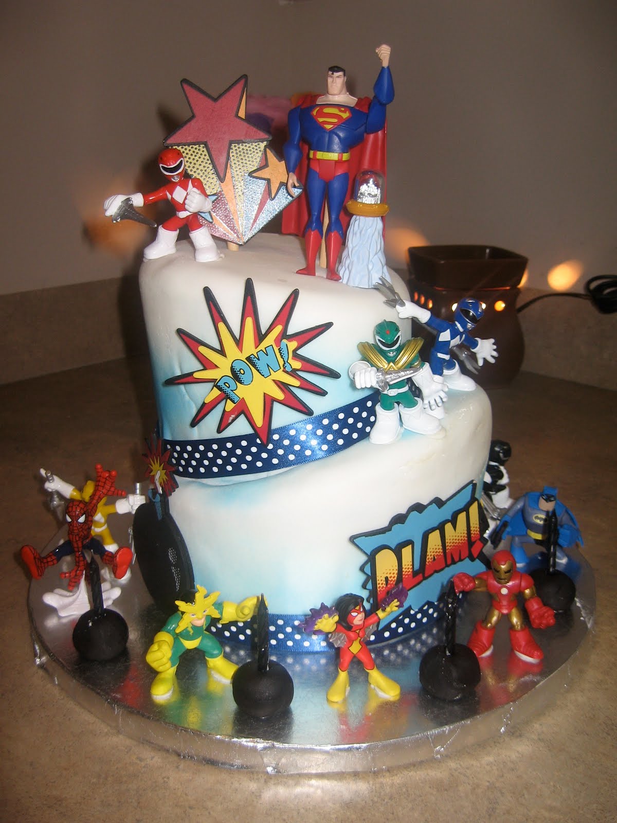 SweetCelebrations: Super Hero Cake