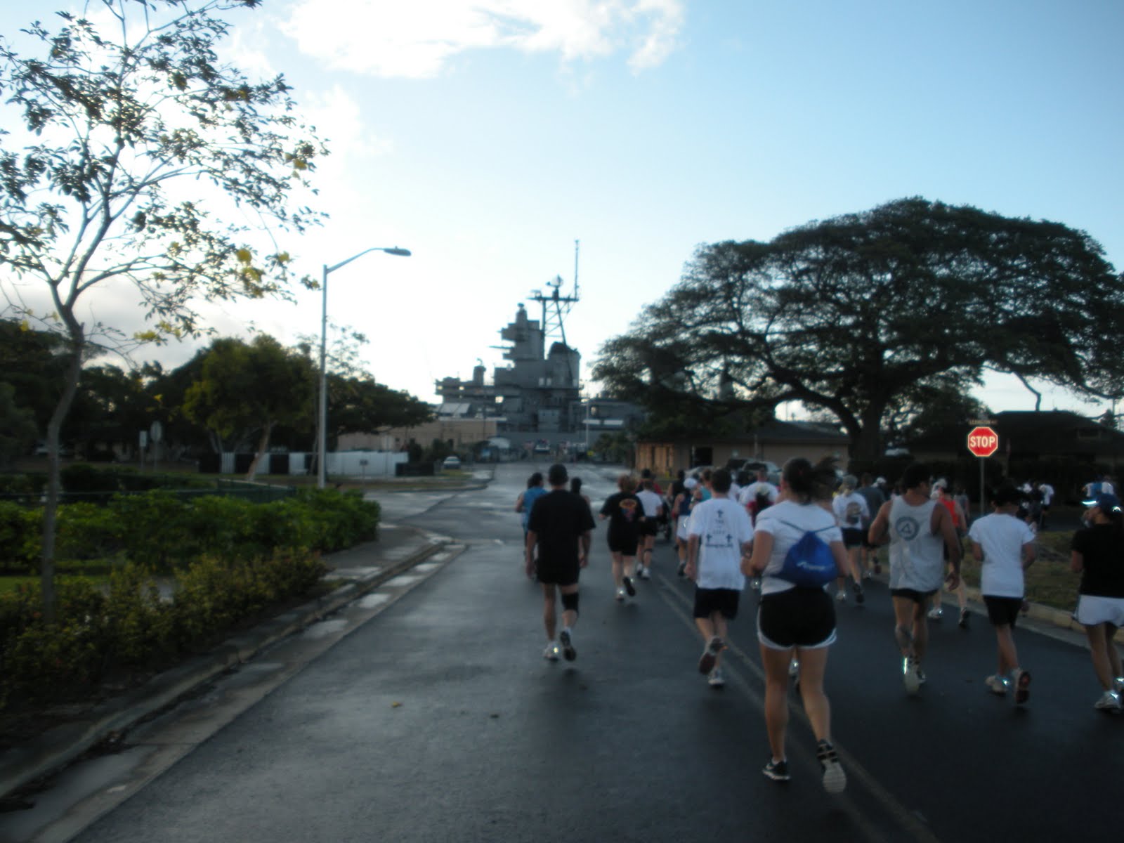Quarterlife Adventures: My First 10K @ the Ford Island Bridge Run - Hawaii