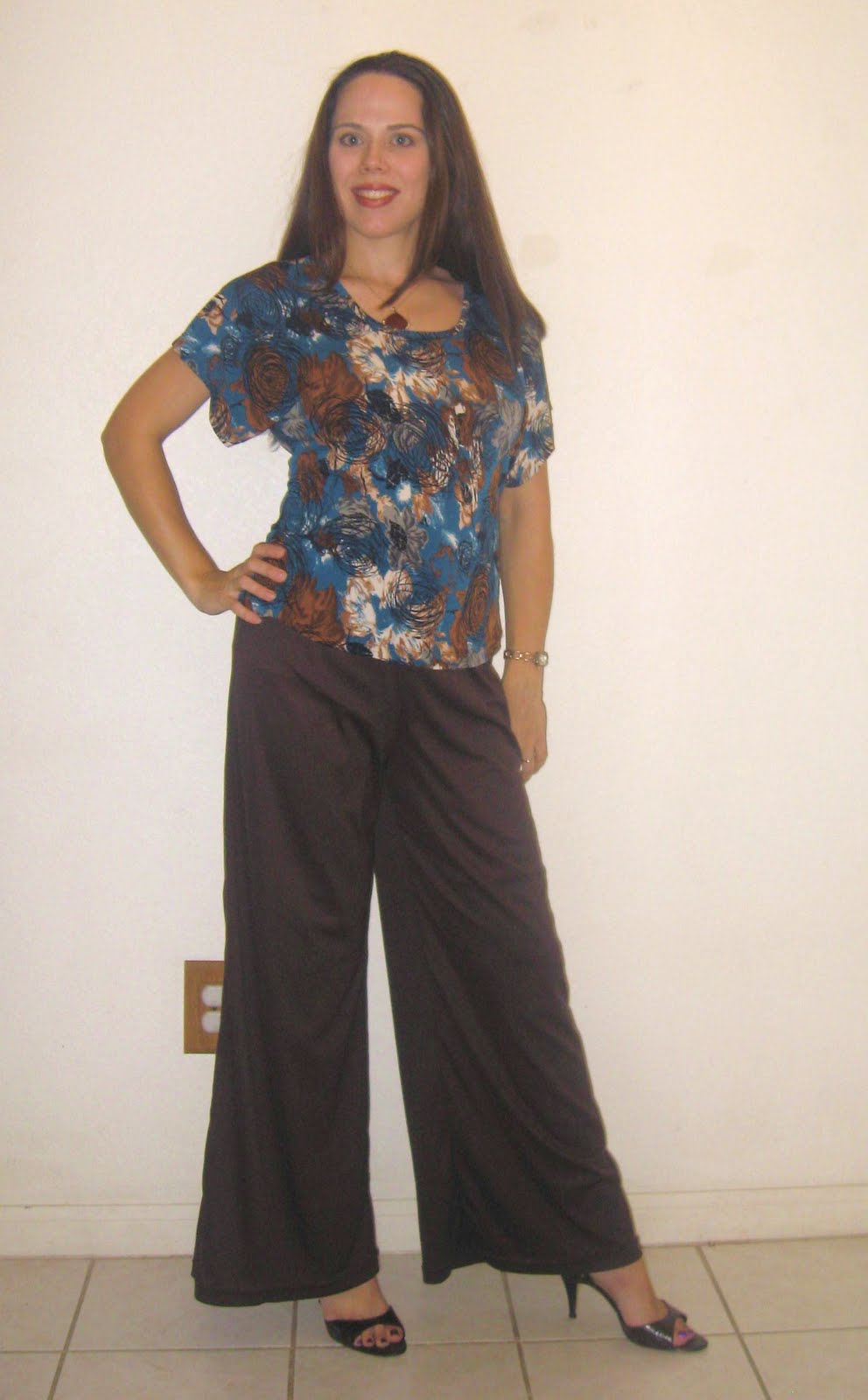 Kadiddlehopper: New Look 6816, head to toe and maternity friendly