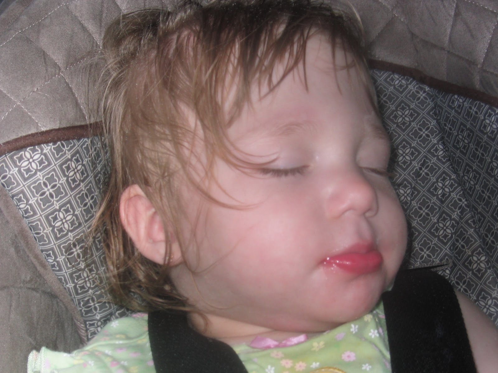 Gwaltney Family: Sleepy girl