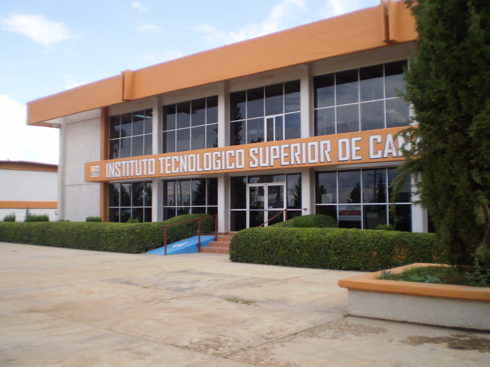 Fernando: INSTITUTO TECNOLOGICO SUPERIOR CANANEA