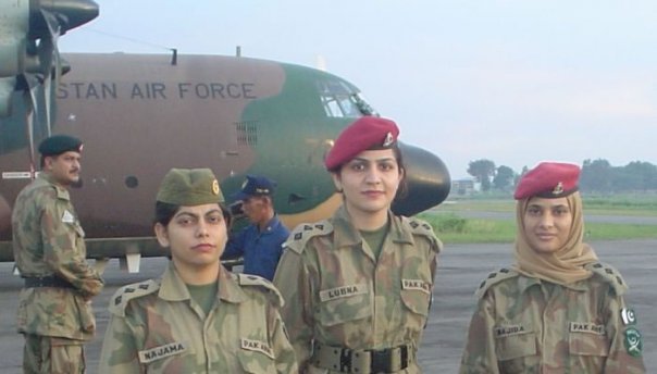 Libya News: pakistan defence lady officers