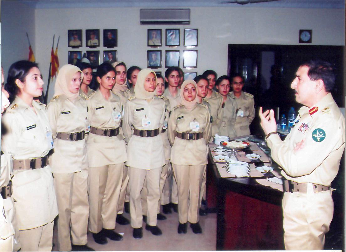 Libya News: pakistan defence lady officers