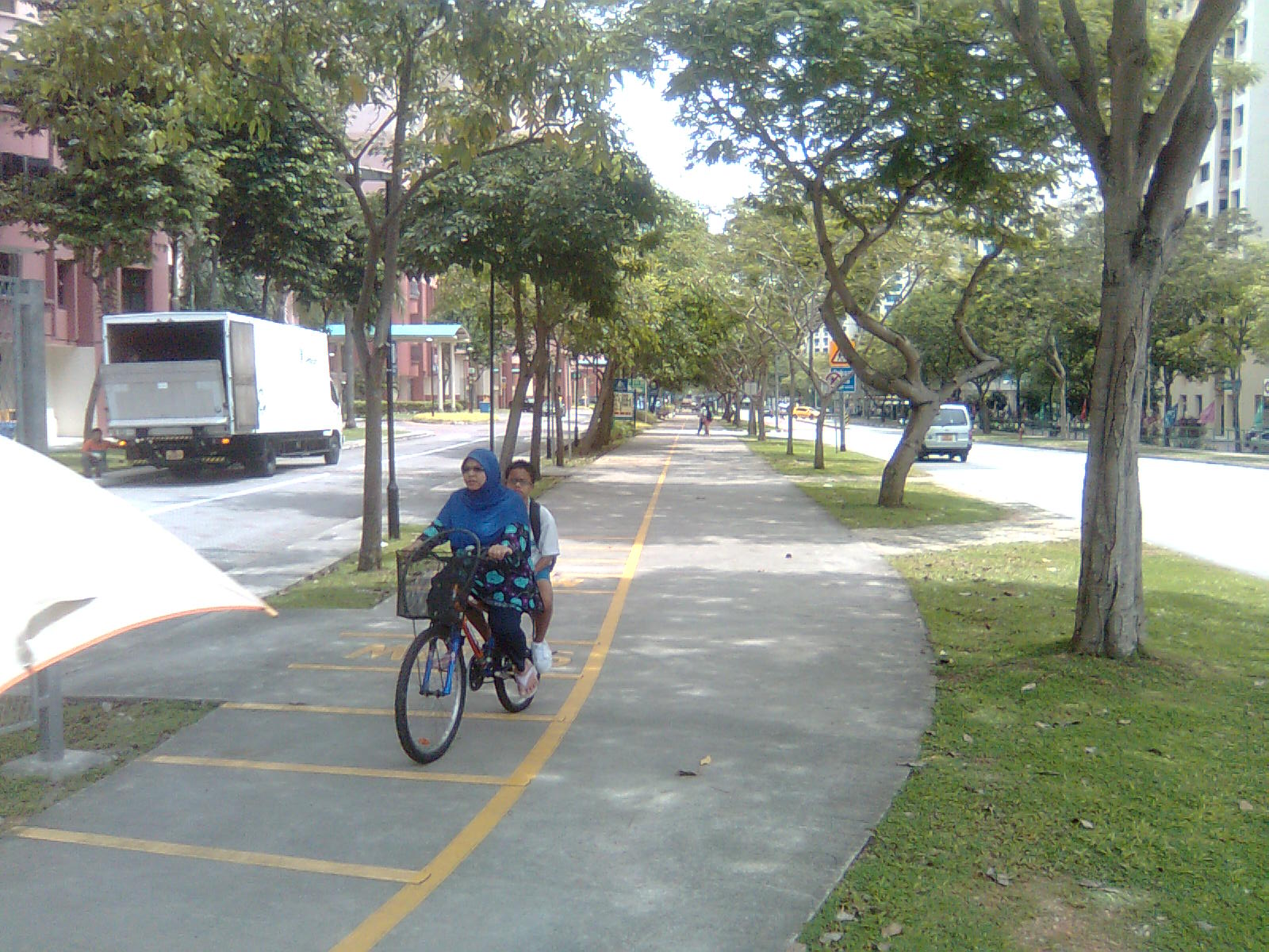 Singapore needs help with bicycle infrastructure design