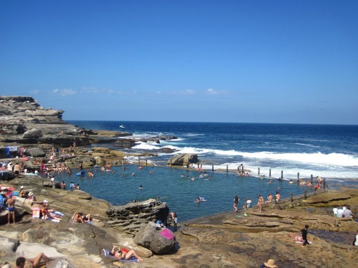 Swimming: Mahon Pool, Maroubra - Contrast