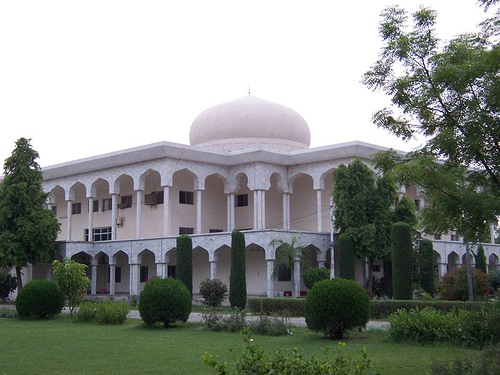 Beautiful Places: Punjab University