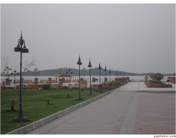 Beautiful Places: Rawal Lake View Park Islamabad