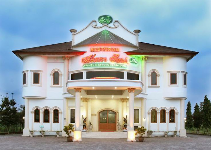 Restoran, Lesehan, Gedung Serbaguna Alam Sari: Paket Catering Untuk Resepsi