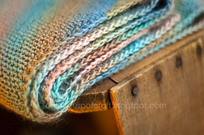 on the cusp of craft: Diagonal Garter Stitch Scarf