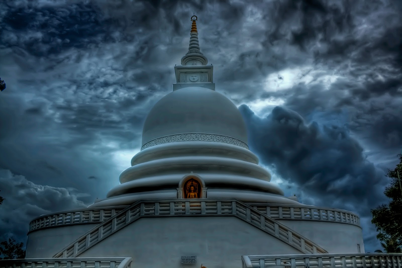 afu photography: Sama Chethiya, Rumassala, Srilanka.