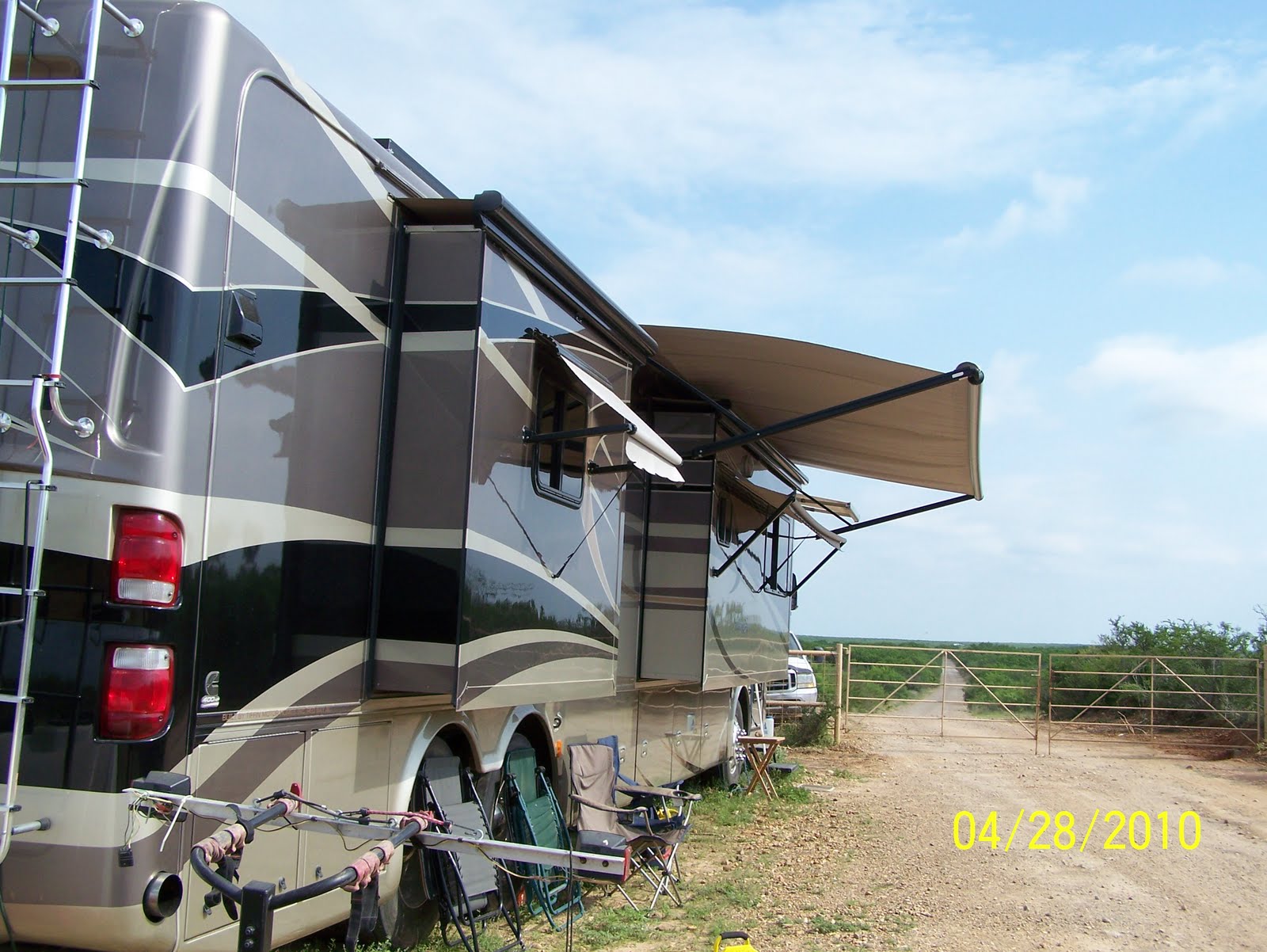 The 2 Balls -Art & Gerri's RV Adventures