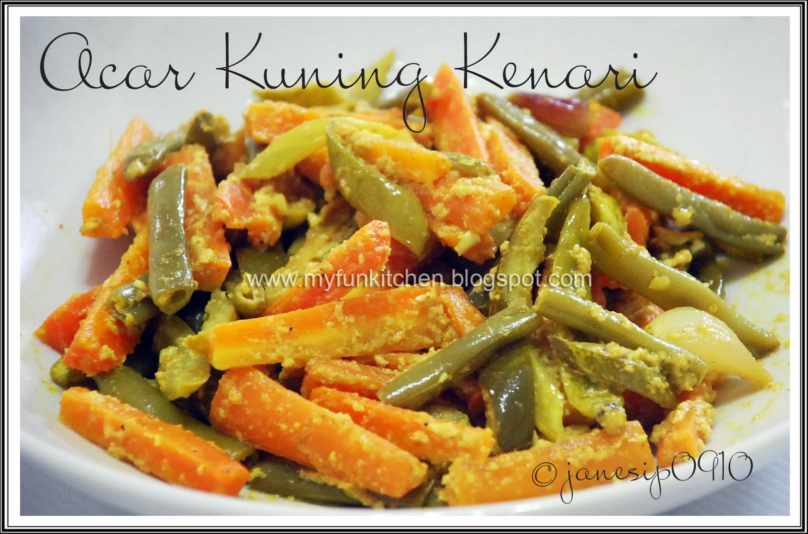 Jane's Kitchen: ACAR KUNING KENARI