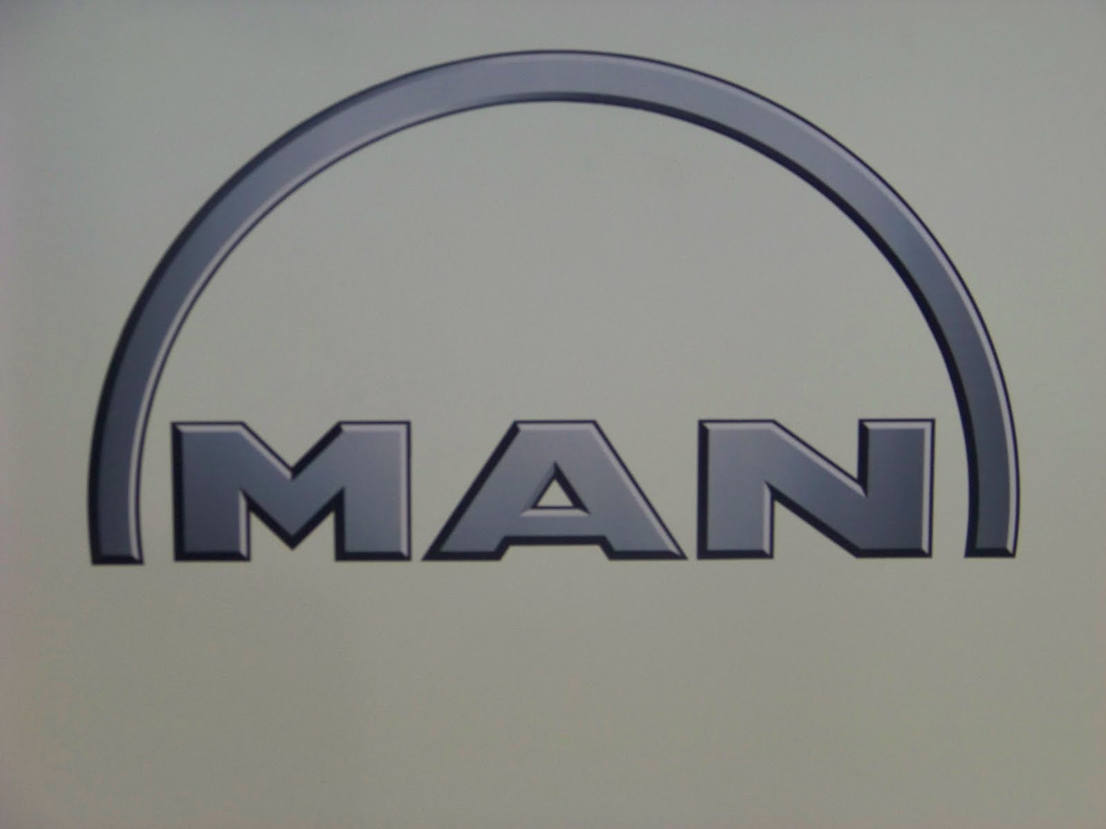 RENOBUSES COMPANY: MAN