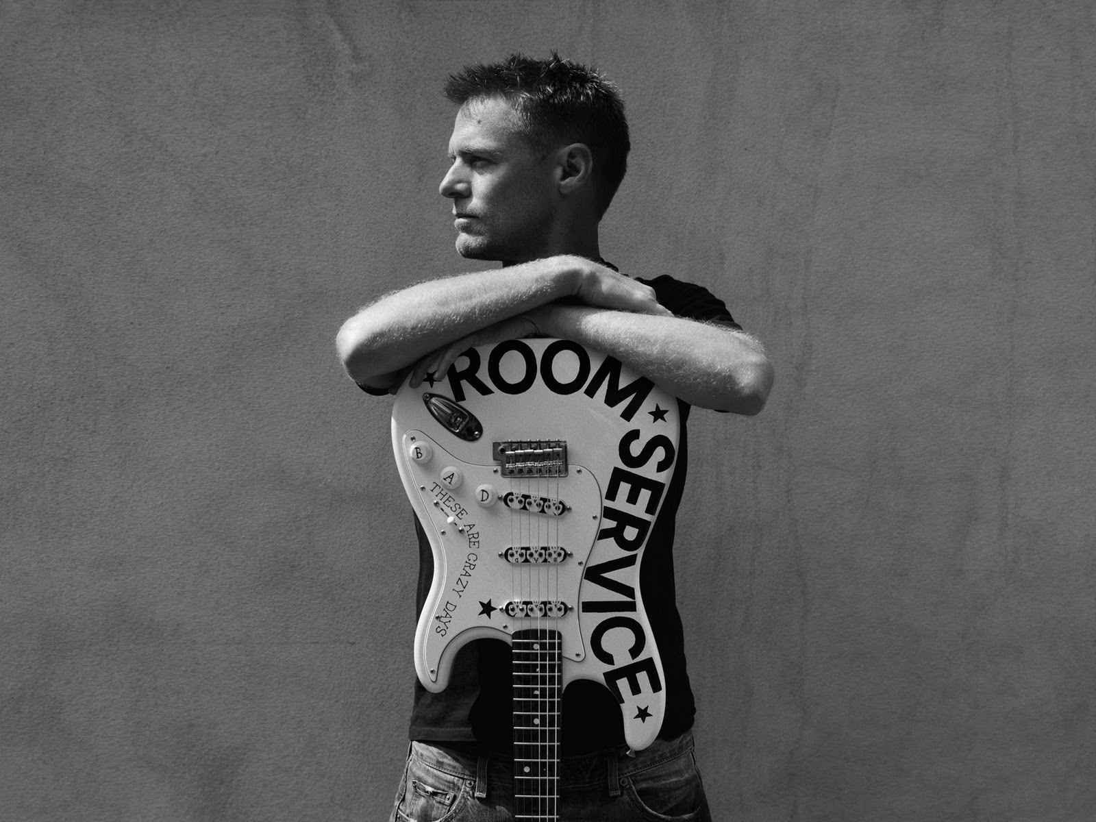 Feel the Music: Biografia: Bryan Adams