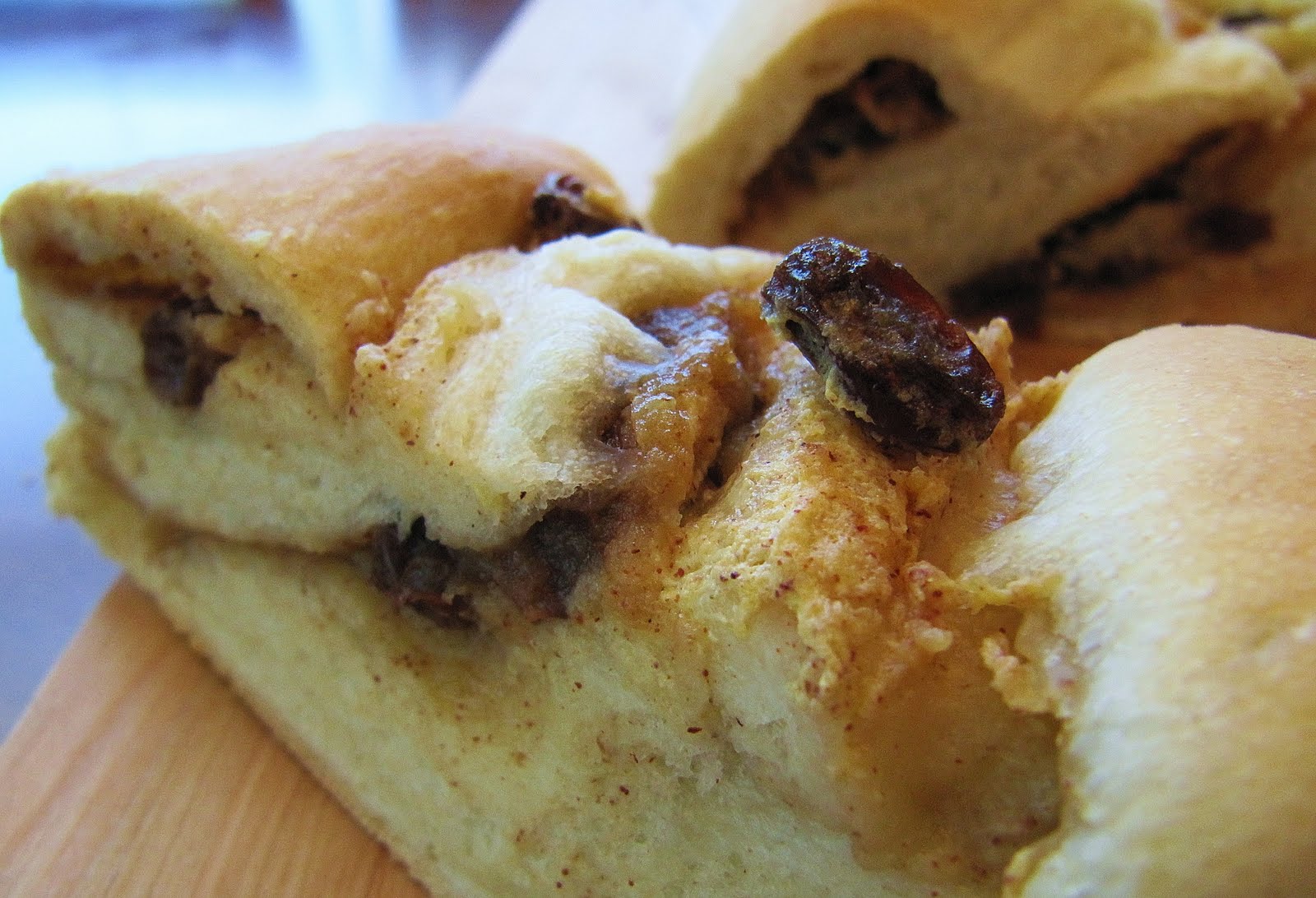 Apple Cinnamon Raisin Bread Twist ~ Crazy Good Cooking