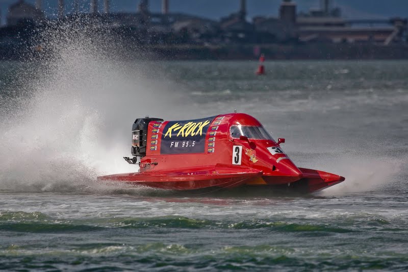 ...as seen by Lisa Kenny: ~ Australian Formula Powerboat Grand Prix