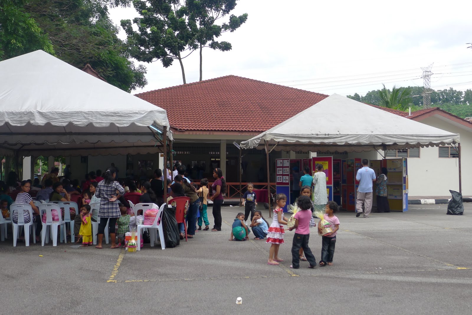 myPharmacists: What Pharmacists Do: A Day at Desa Temuan