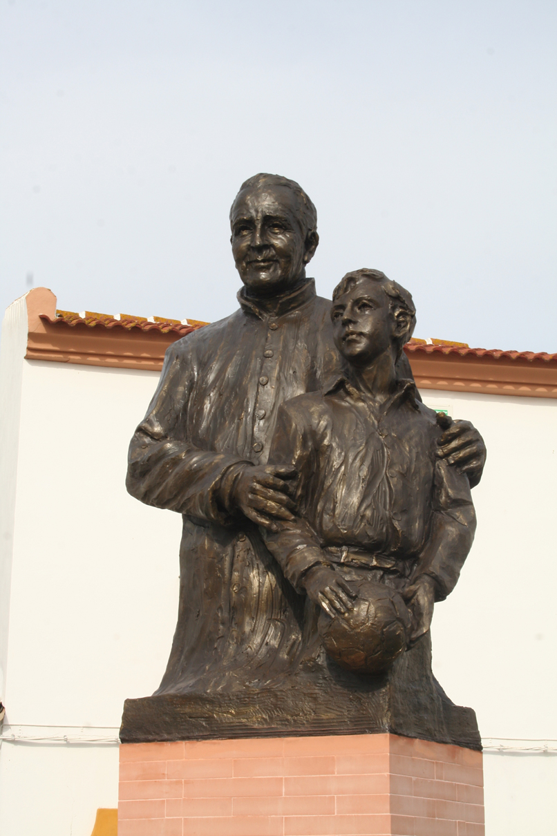MARTIN LAGARES: MONUMENTO A DON RAFAEL INFANTE