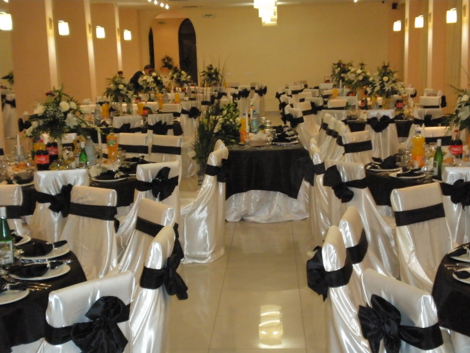 OSPATARI PROFESIONISTI PENTRU EVENIMENTE