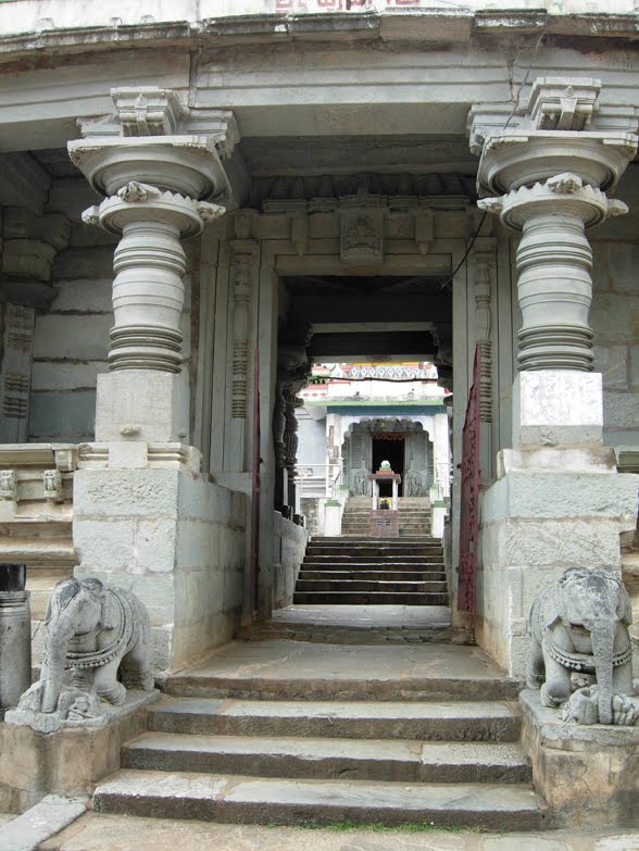 HOYSALA TEMPLE ARCHITECTURE AND GRANDEUR: Bhairava Temple, Pushpagiri ...