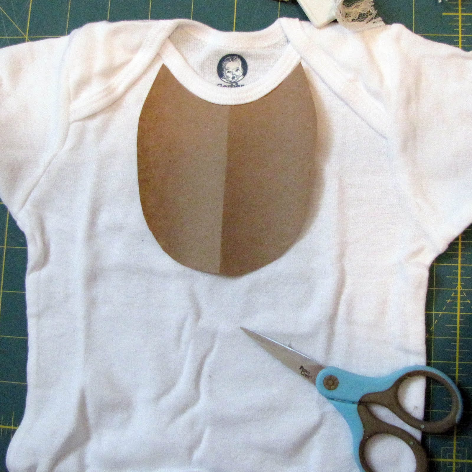 Blue Bird Lucy's: Tutorial: ** Lace and Ruffles Bib Top**