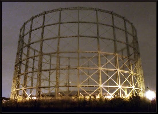 58mm: Miles Platting Transco Gasometer, Manchester