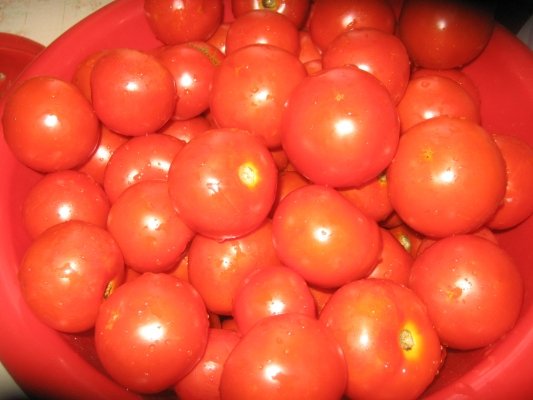 Bulion de rosii preparat in casa « In Bucatarie La Sidy