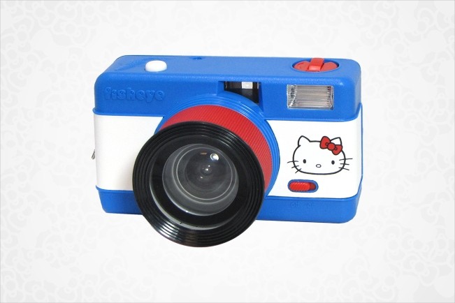 pusang maganda: sanrio small gift mobile pop up tour