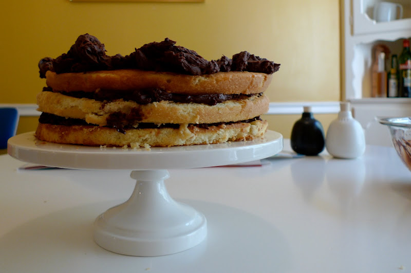 Bon Appétempt: Gourmet's yellow cake with chocolate frosting circa 1987