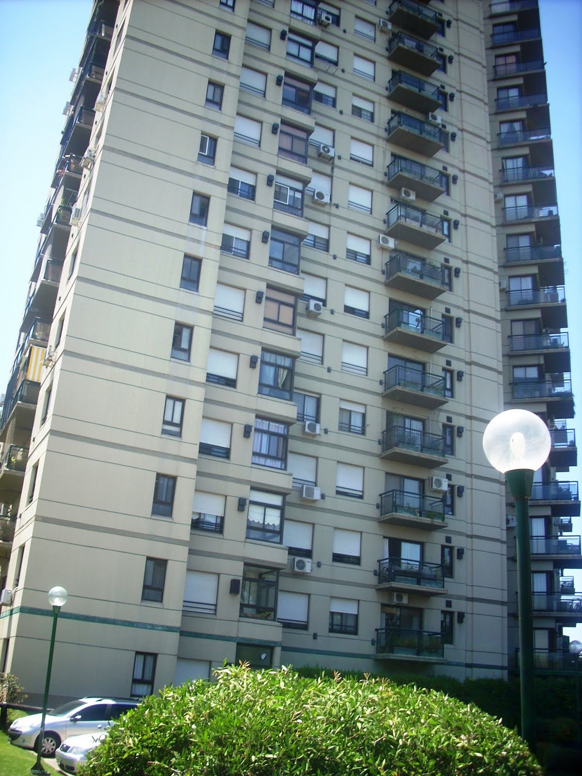 Solucion en propiedades: TIGRE- CONDOMINIO RIVERSIDE