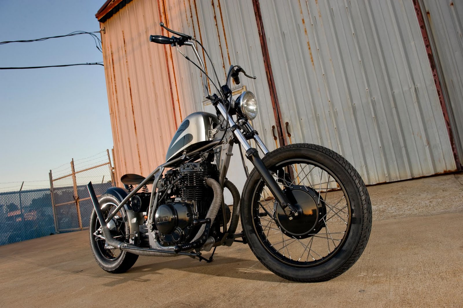 Tail End Customs: 1981 Yamaha xs400 Custom Bobber Build