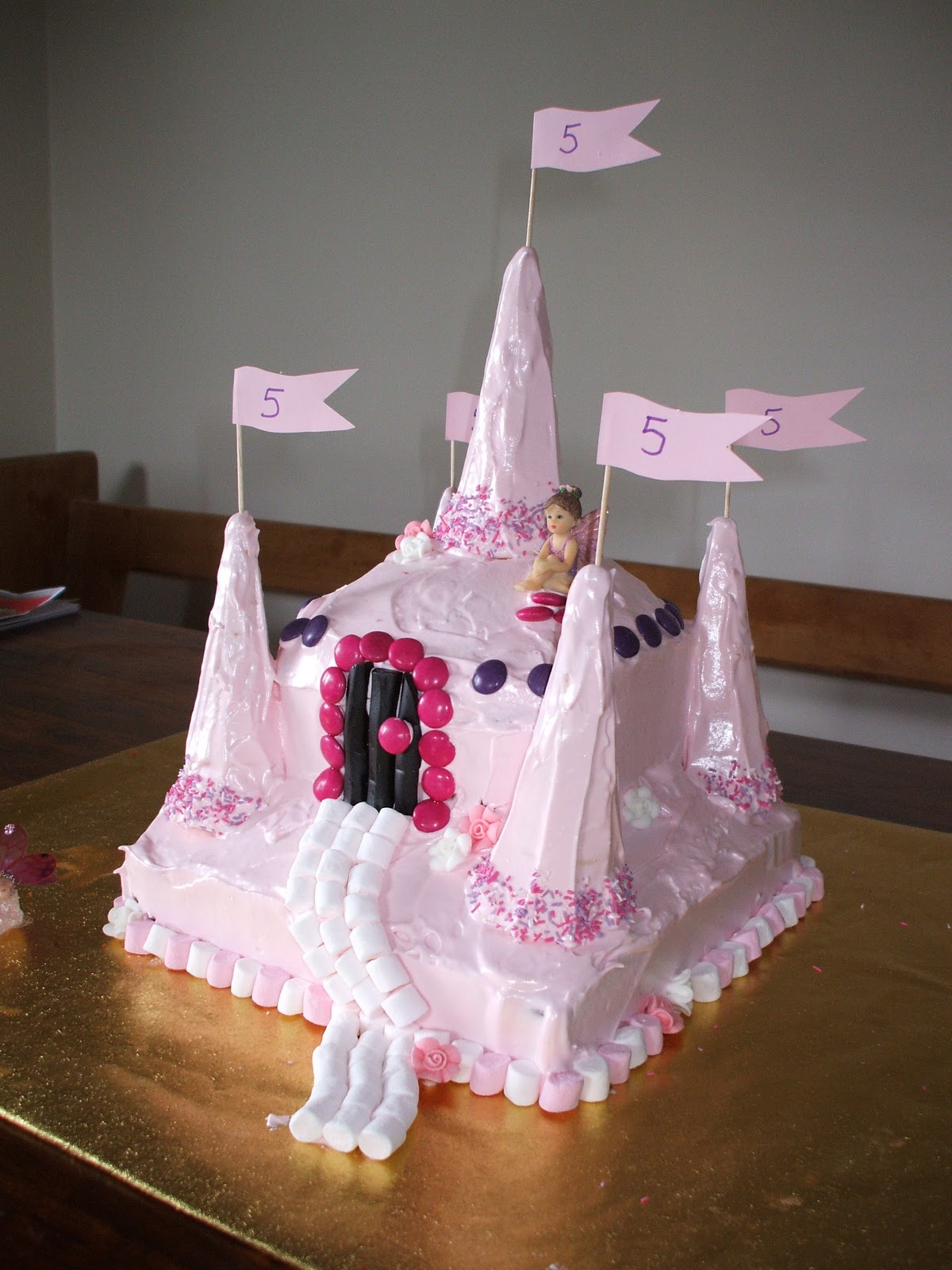 Gemma's Cakes: Princess Castle Cake