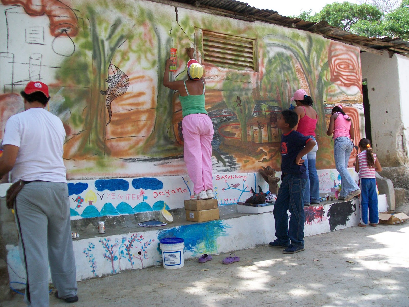 TALLER DE CREATIVIDAD INFANTIL COTARA: 27 de Marzo...... Todos al mural