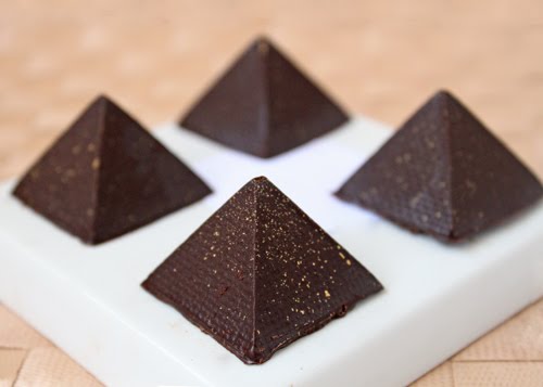 Cake or Death?: Passionate Baking, Three Ways